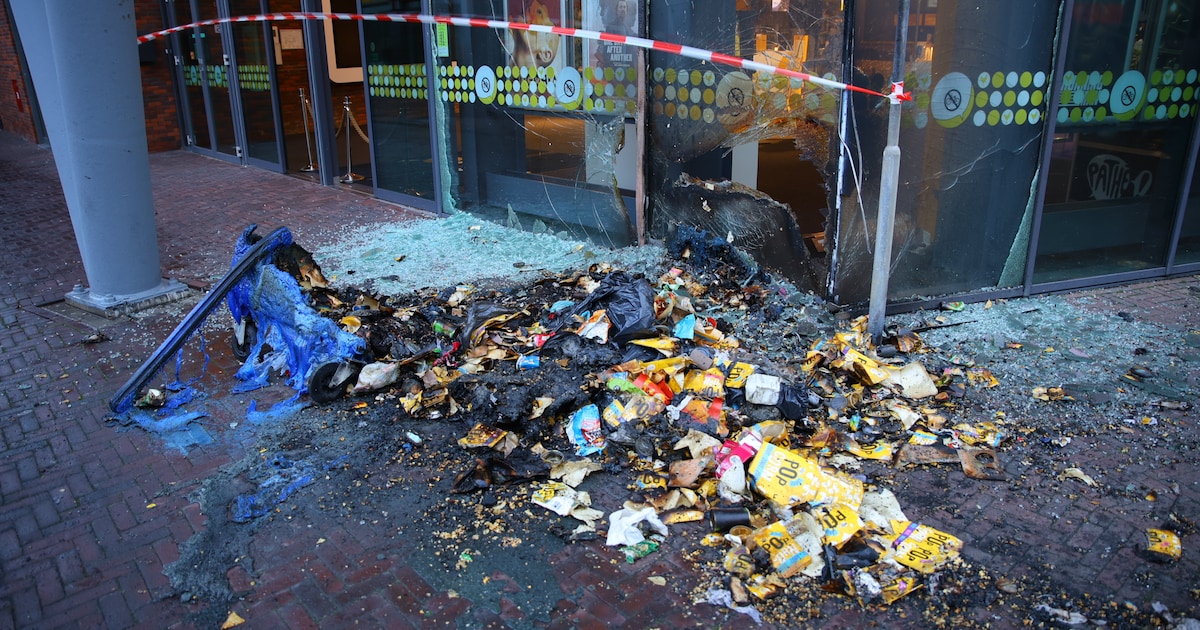 Gevel van bioscoop Pathé Delft beschadigd door containerbrand | Delft ...