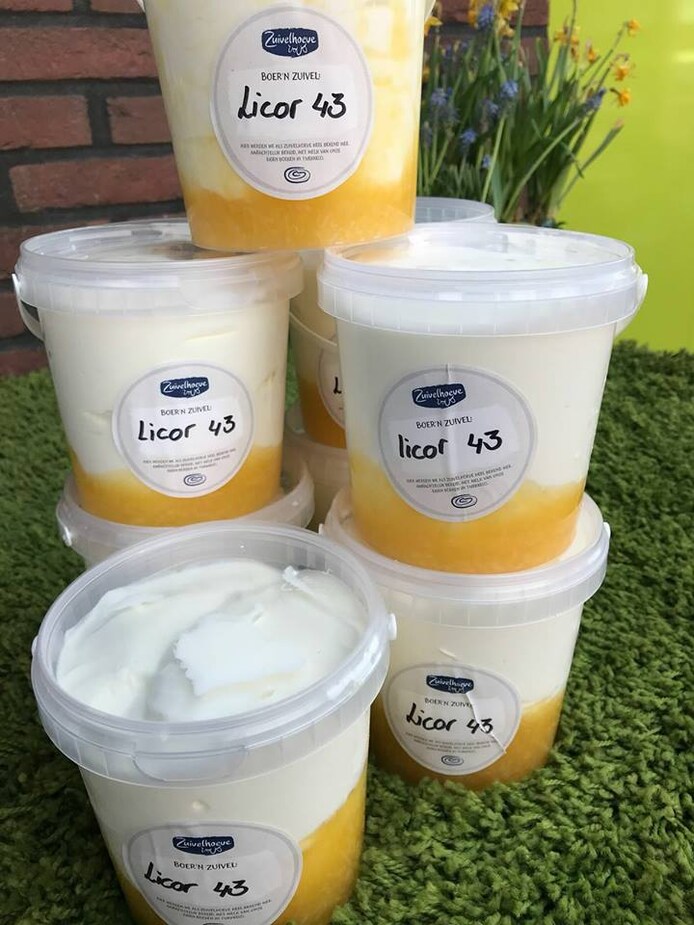 Grap wordt werkelijkheid: Zuivelhoeve maakt boer'n yoghurt met likeur | Koken & Eten | AD.nl