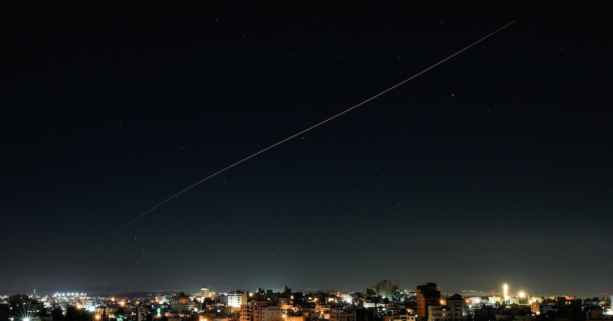Iran vuurt voor het eerst sinds staakt-het-vuren raketten af op Israël ...