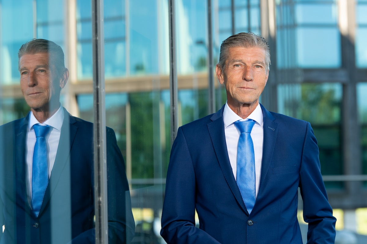 Simon Fortuyn (70) verloor drie broers en zus: ‘De dood heeft me ...