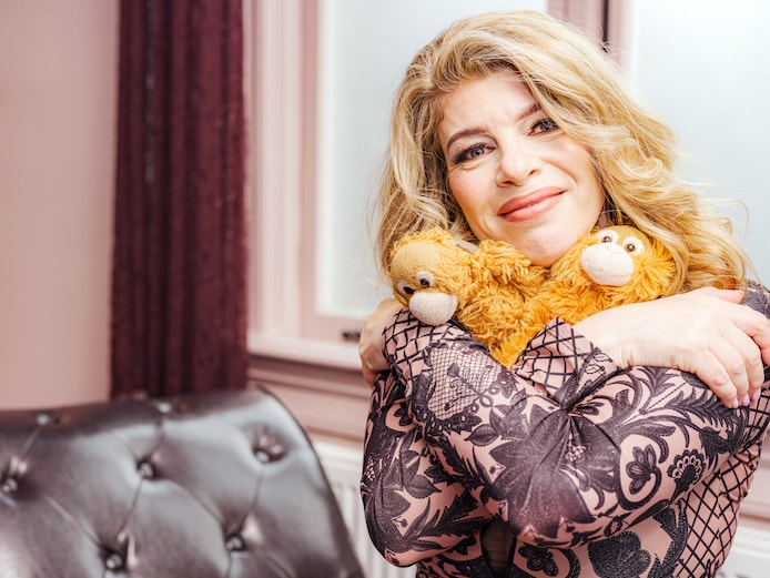 Dankzij haar levenservaring is Lucette (53) helemaal happy op OnlyFans ...