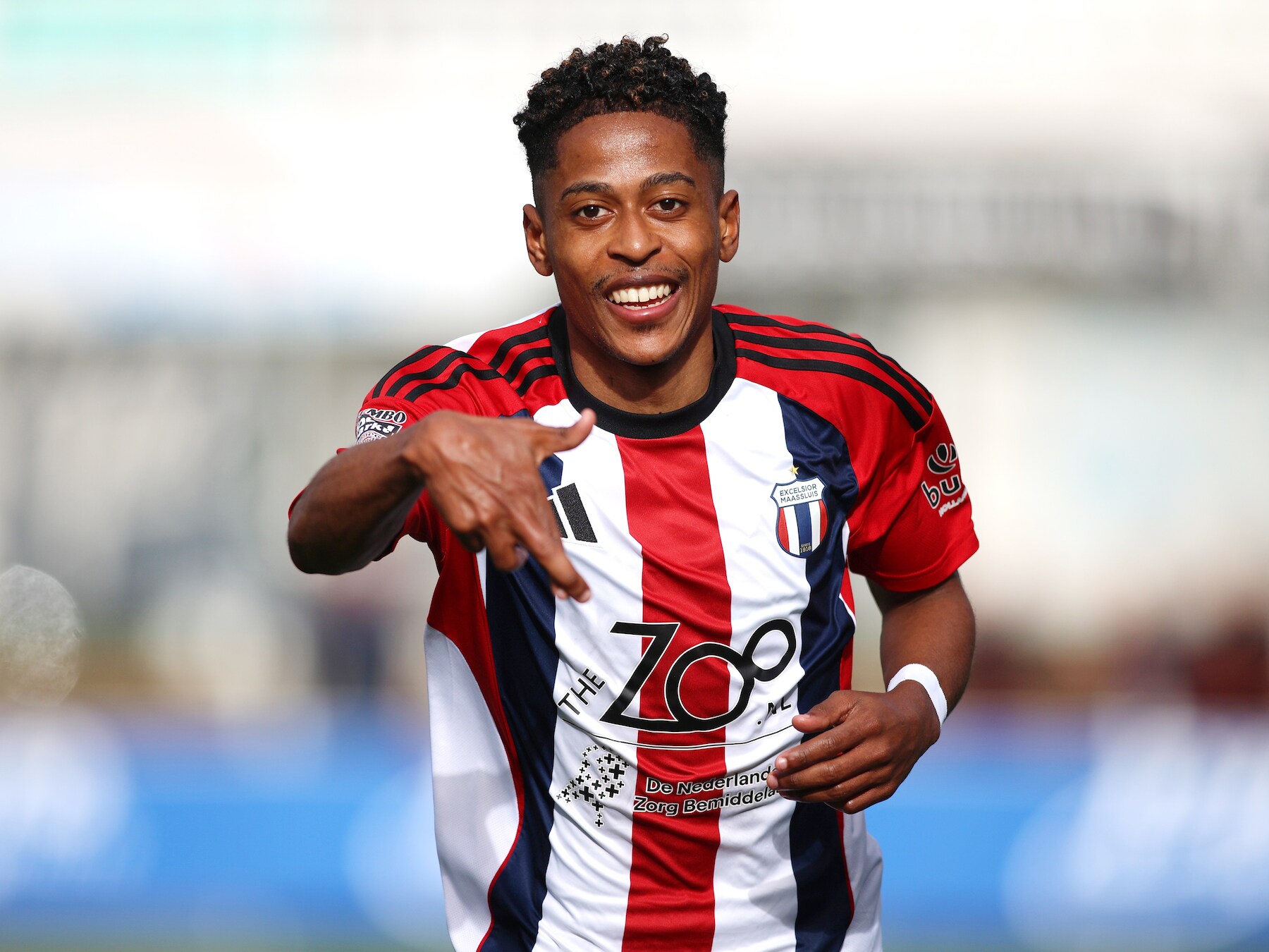 Dit is het programma van het amateurvoetbal in Rotterdam en omstreken ...