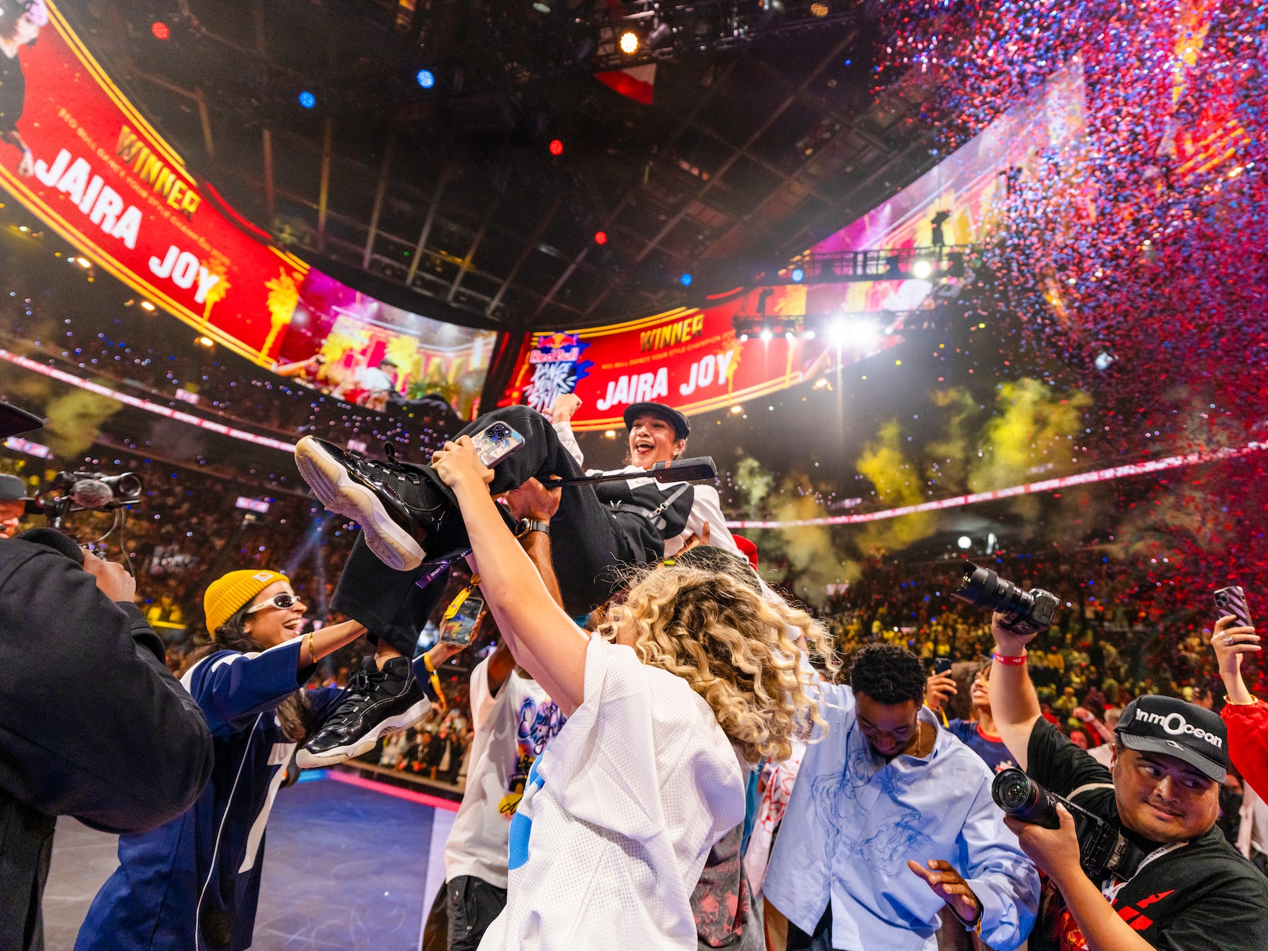 Wisselende reacties op terugkeer van Jimmy Kimmel op Amerikaanse televisie | Show | AD.nl