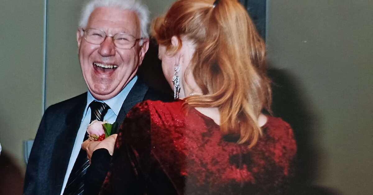 1,5 week nadat Izaak (1933-2022) met Anneke werd herenigd in ...