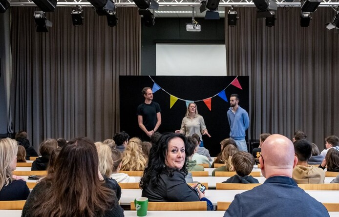 Leerlingen Connect College in Echt leren 'nee' zeggen tegen middelengebruik | Echt-Susteren | AD.nl