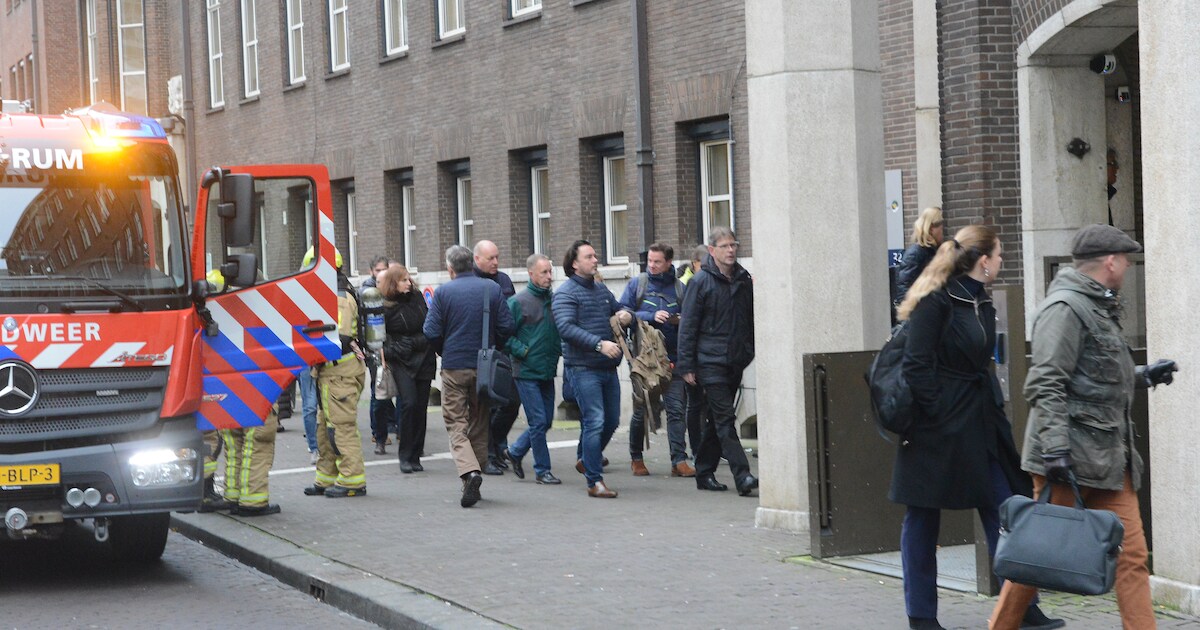 Stoom veroorzaakt brandalarm bij ministerie van Defensie | Den Haag | AD.nl