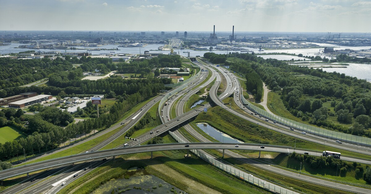 Extra reistijd zondag door afsluiting binnenring A10-Noord | Amsterdam | AD.nl