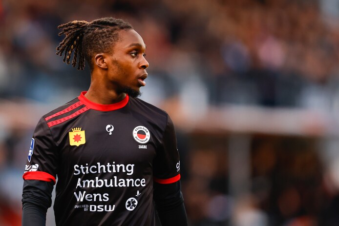 Excelsior maakt van man van tien miljoen euro eerste zomeraanwinst ...