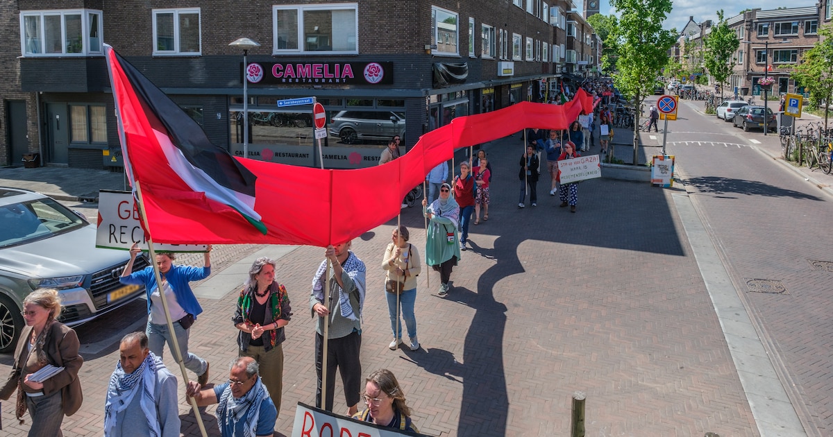 Rode lijn voor Gaza: stille tocht door de Utrechtse Kanaalstraat tegen ...