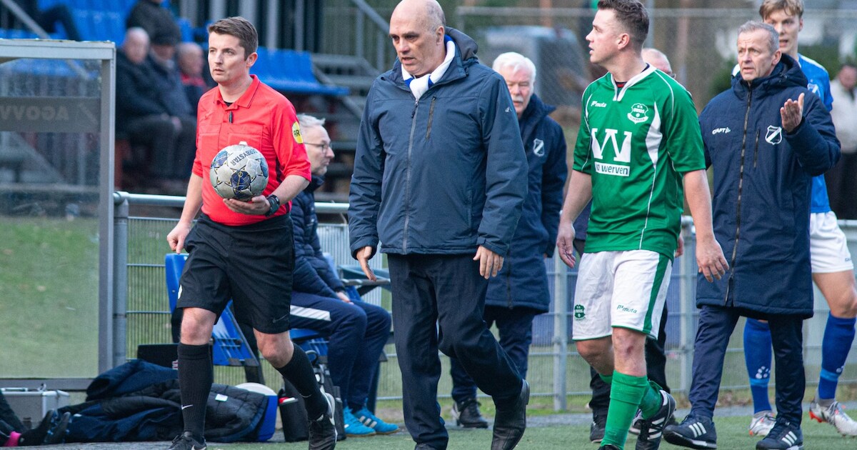 In de turbulentie van Berg en Bos pakt OWIOS na een rode kaart nog een ...