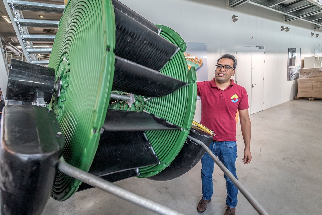 Pratap Thapa ontwerpt speciaal rad om water zonder elektriciteit of ...