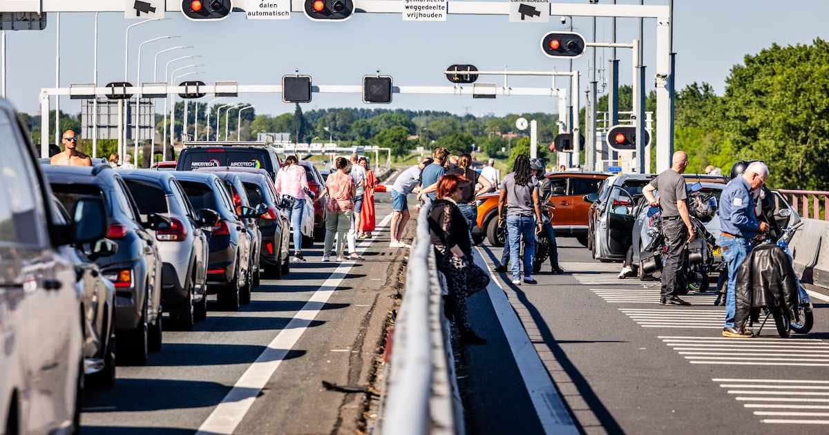 Praat mee: om wegen, bruggen en viaducten begaanbaar te houden wil ik ...