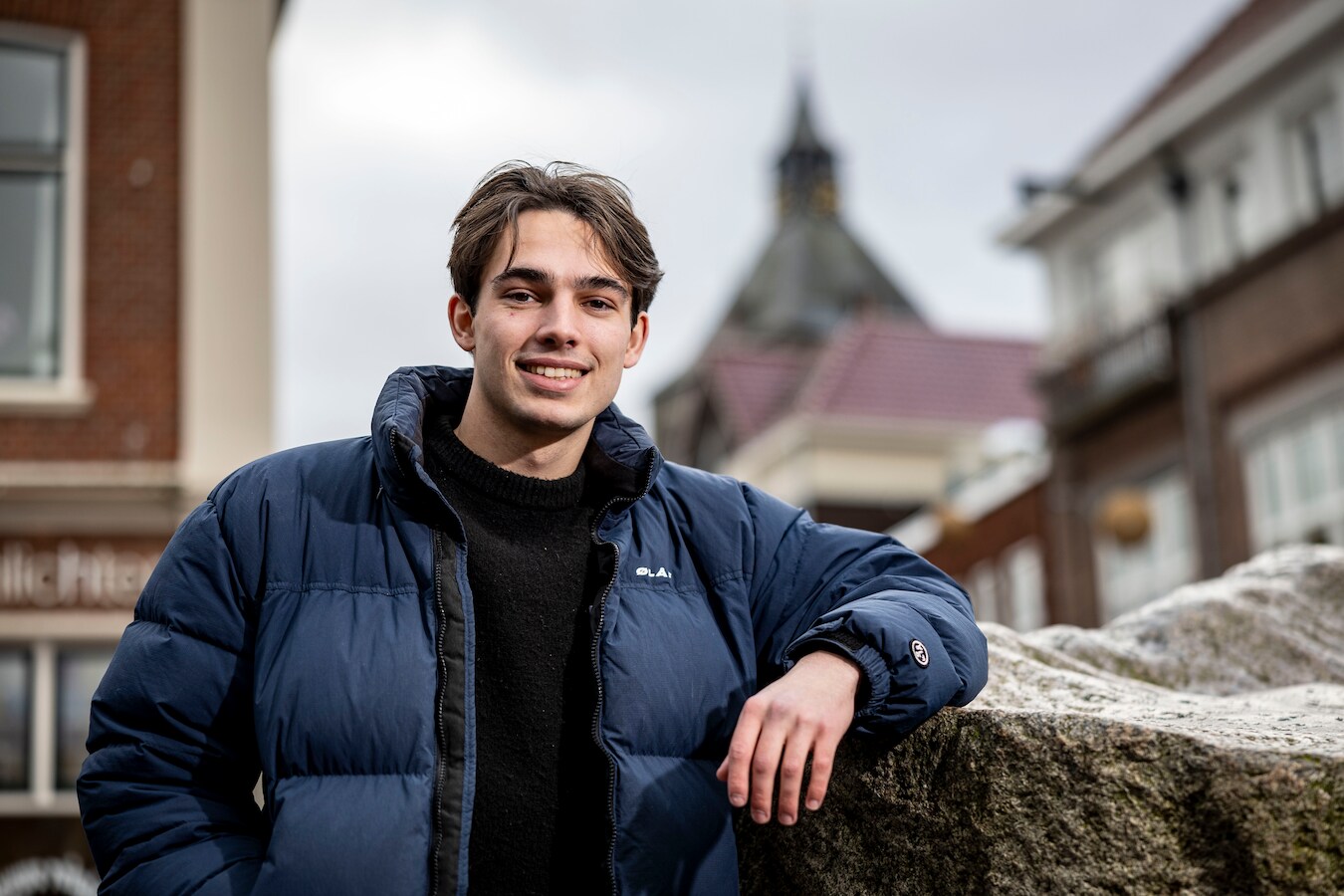Tim (19) wil eerst slagen bij Emmen, 'maar ooit terugkeren naar ...