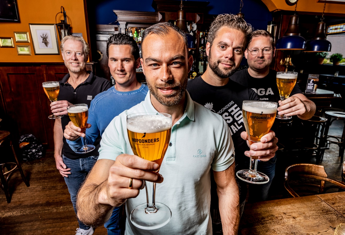 Jarenlang ontwerpen Dennis en Eelco merken voor anderen, nu hebben ze ...