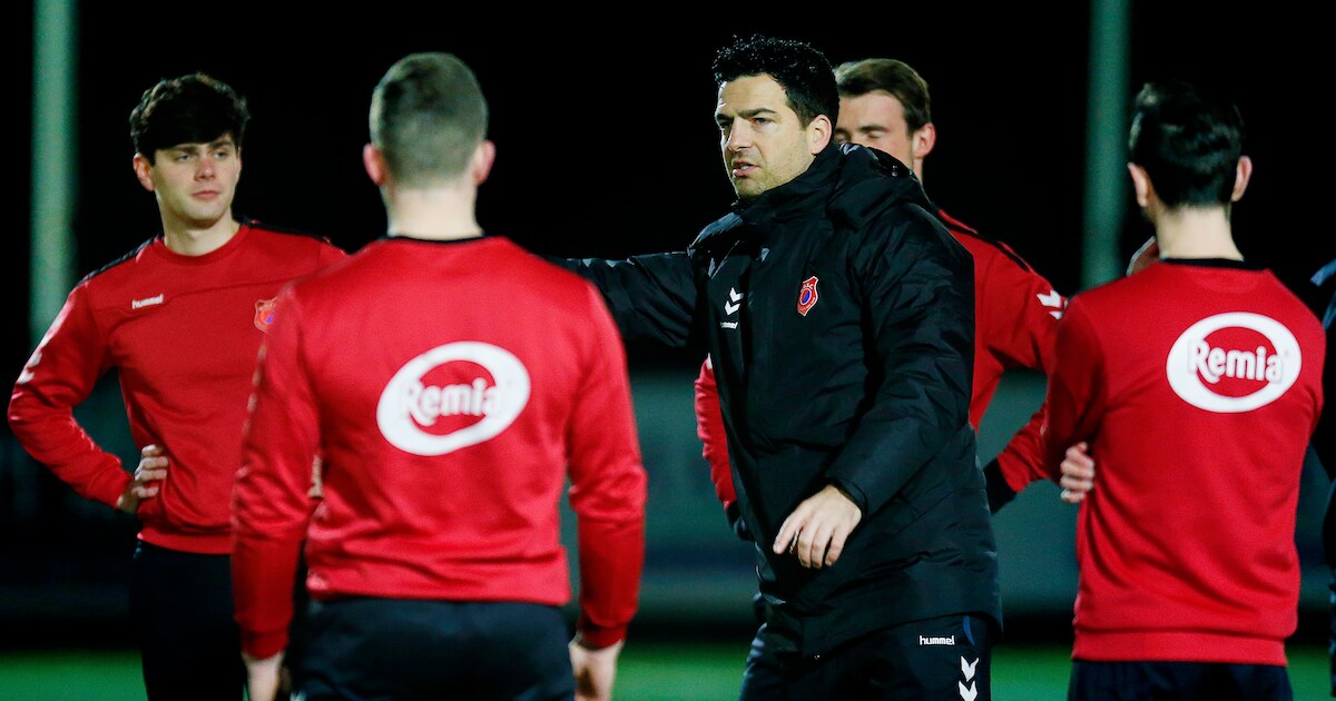 DOSC en Hercules met nieuwe trainer op jacht naar lijfsbehoud ...