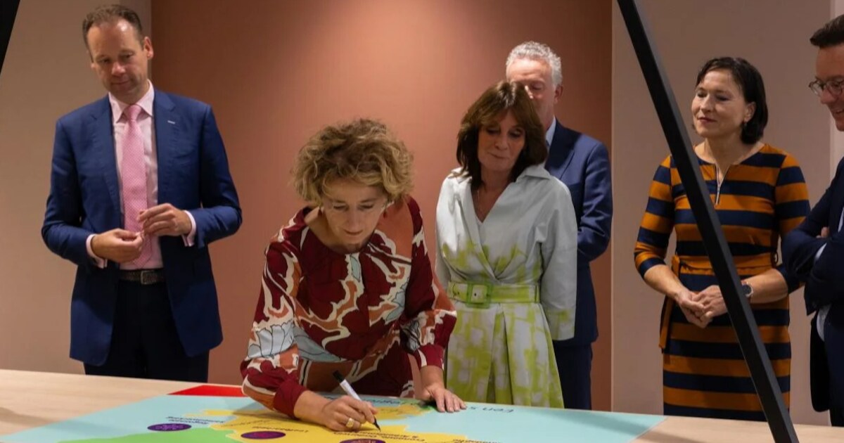 Samenwerkingsovereenkomst Regio Deal Midden-Limburg ondertekend ...