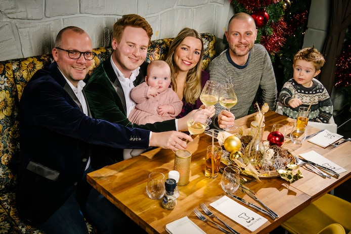 Draagmoederschap als kerstcadeau: aanbod kwam voor Erik en Nick ‘als ...