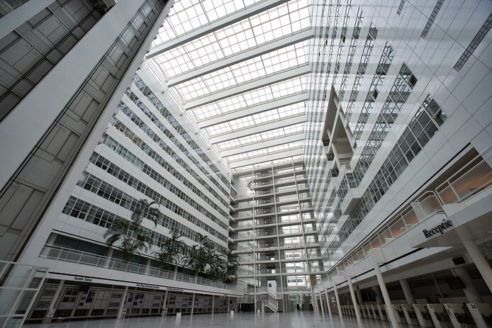 Binnenkort kun je misschien in Haags stadhuis direct de 'nieuwe’ stad ...