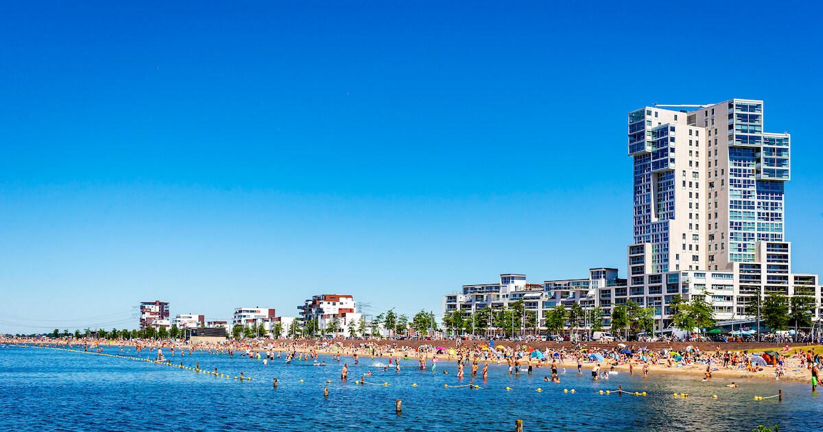 Strand Nesselande veiligheidsrisicogebied na oproep voor strandfeest ...