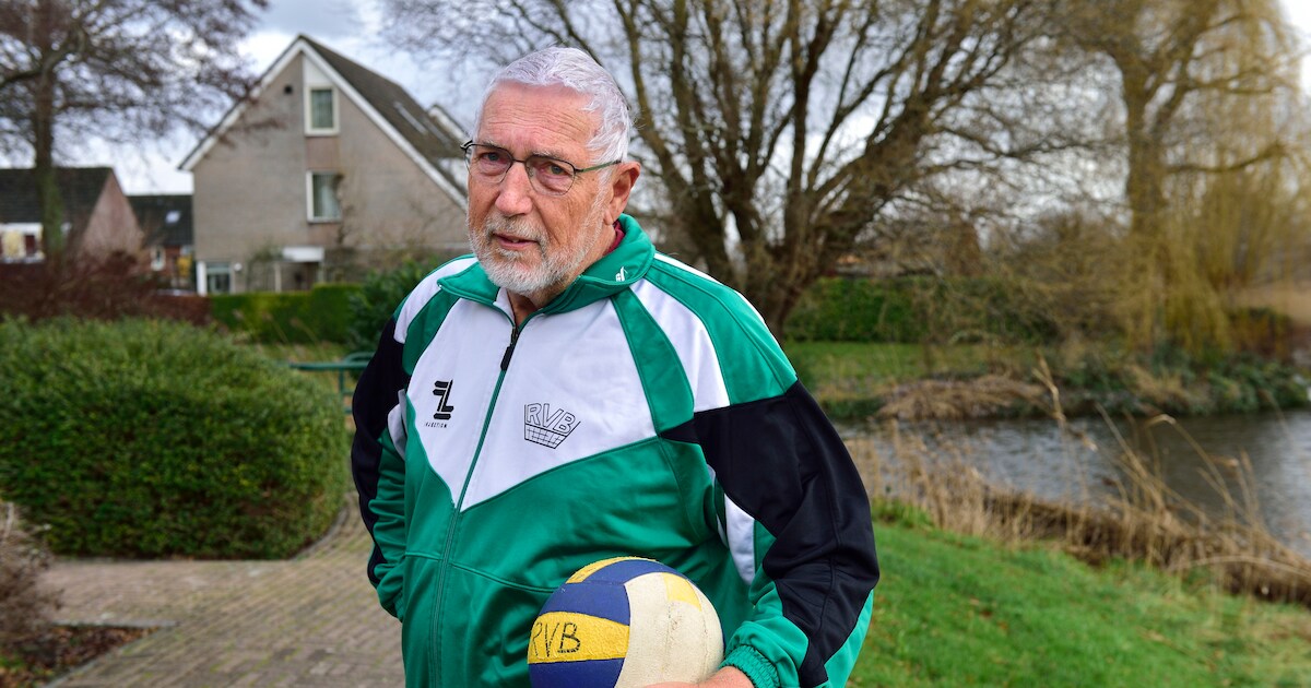 Sporters van deze club kunnen al negen maanden niet douchen (tenzij ze ...