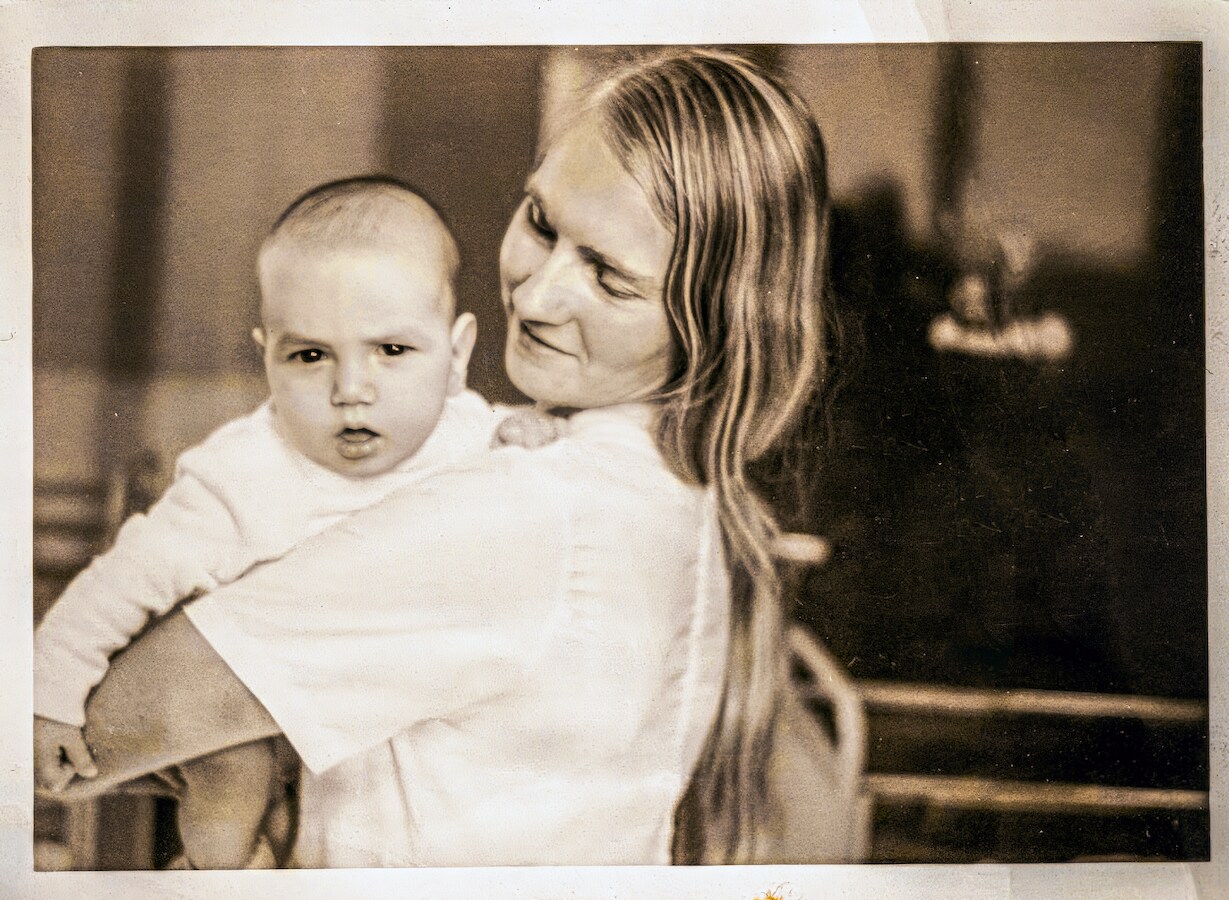 Eriks ouders onthulden geheim dat ze jaren met zich mee droegen: hij ...