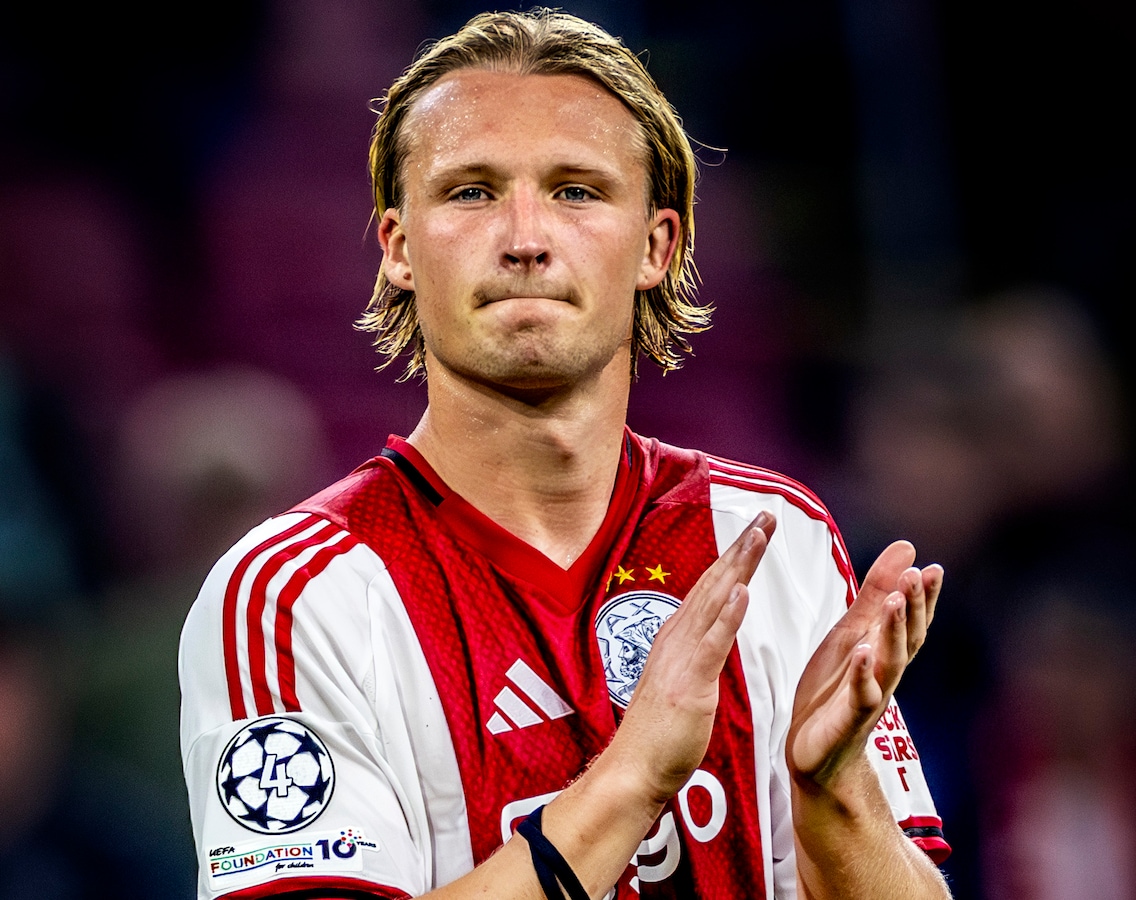 Ajax-spits Kasper Dolberg over bijzondere hobby: ‘Ik geniet van het ...