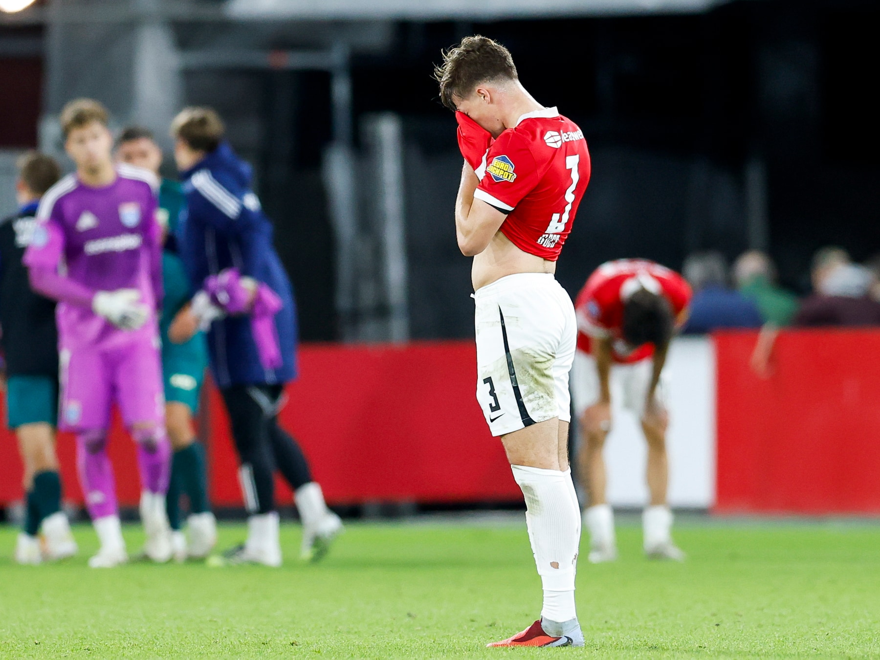 Buitenkansjes voor Vitesse? Deze bekende namen zijn nog op zoek naar ...