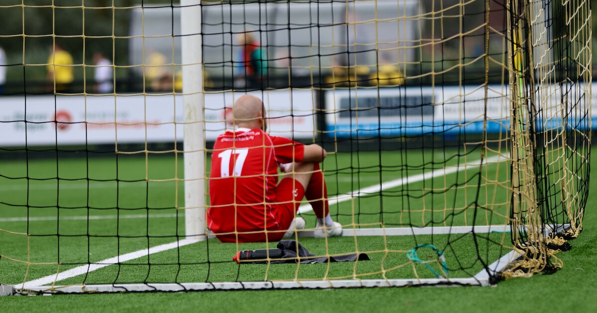 Scorende doelman, keeper die drie strafschoppen stopt en stilgelegde ...