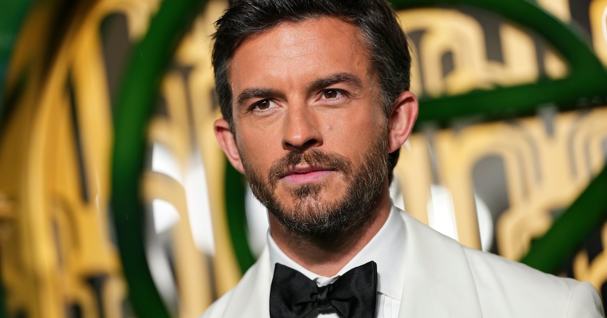 Volgens People is hij de meest sexy man op aarde: wie is Wicked-ster ...