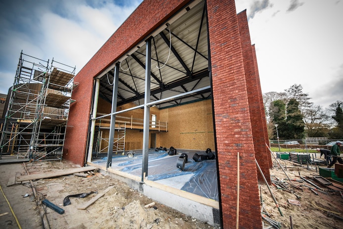 Huis van Borne krijgt vorm met grote stalen constructies en ‘Lego ...