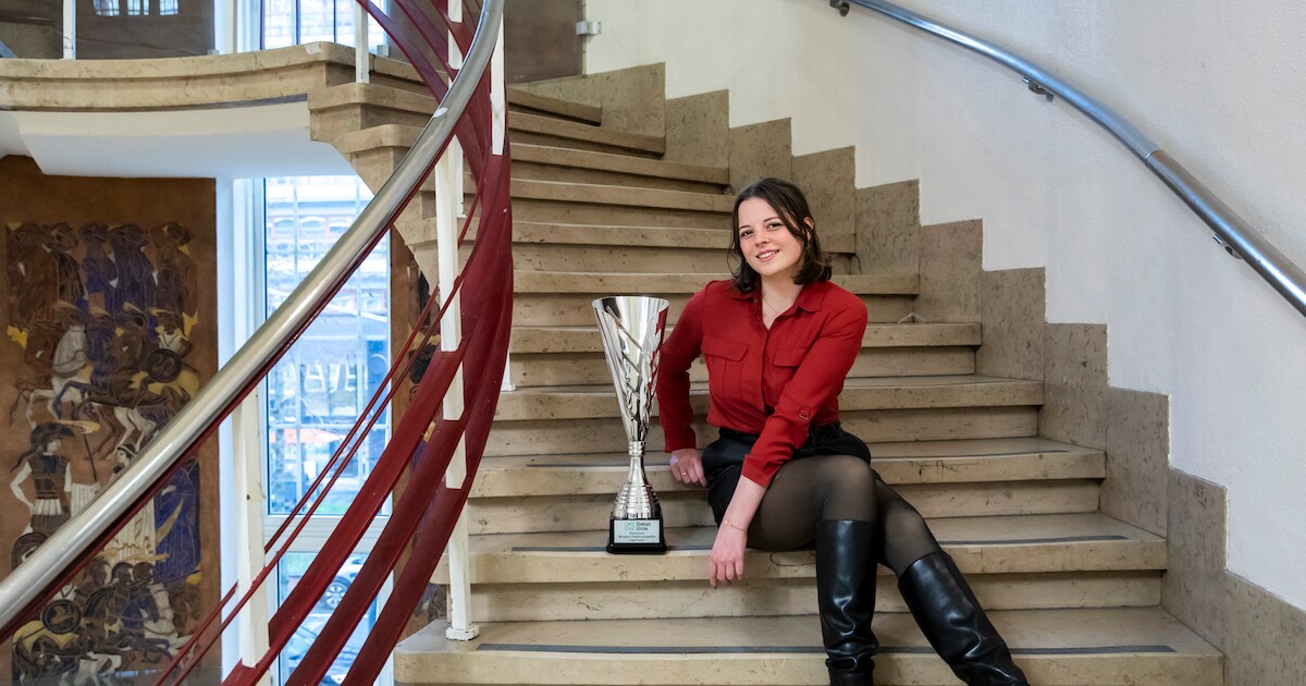 Joy (17) werd met haar team ‘debater van de Benelux’: ‘Ik ben vooral ...