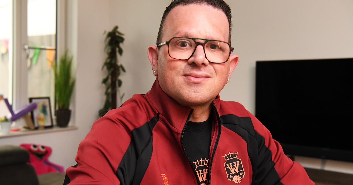 Dat supporter Robin (40) na een zwaar ongeluk weer in het stadion van ...