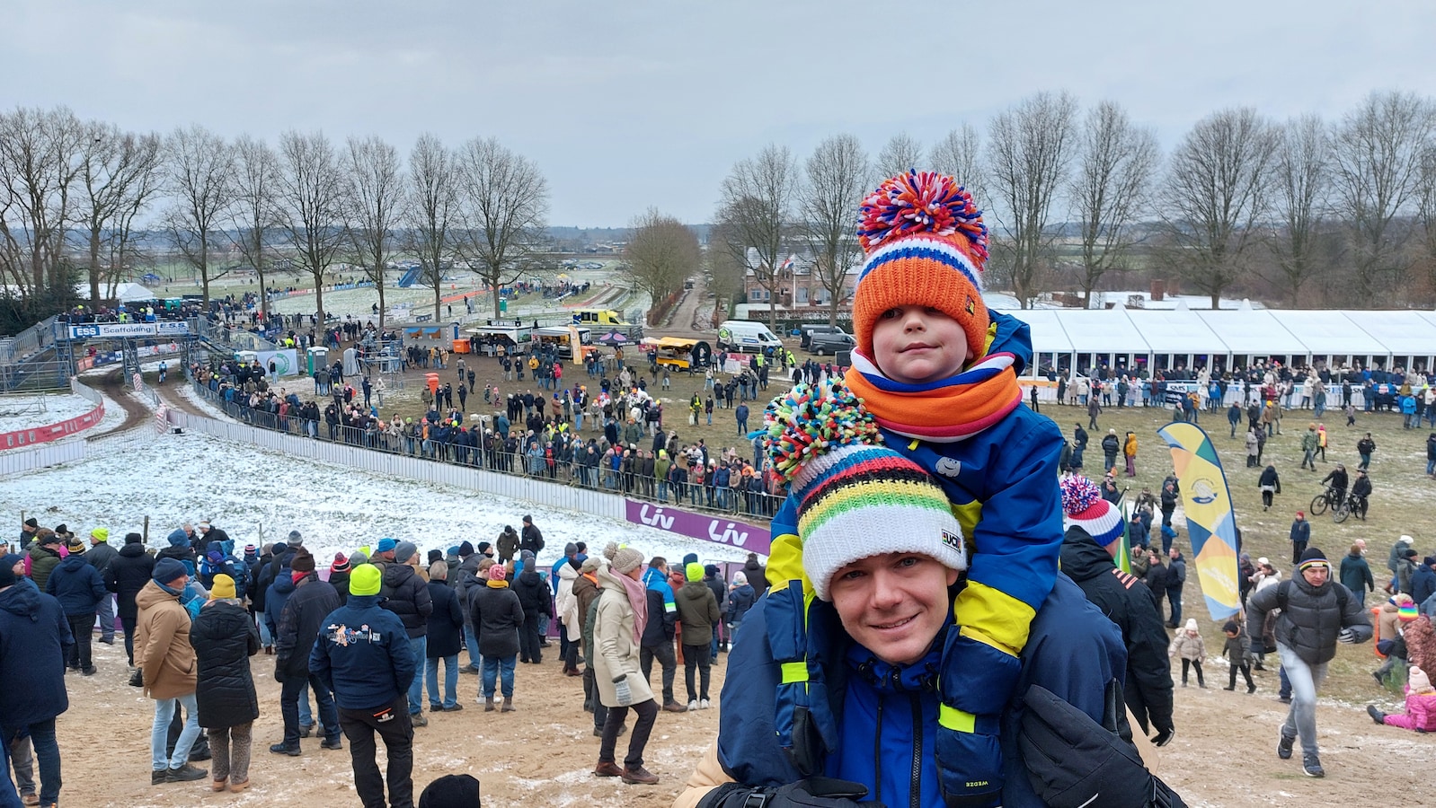 Grenzeloos gezellig NK in Huijbergen, waar Vlamingen juichen voor ...