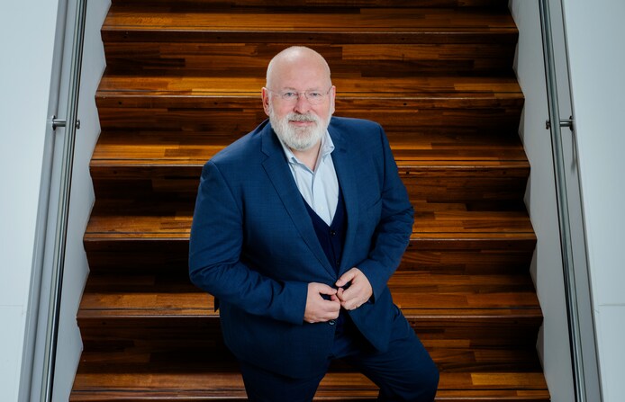 Frans Timmermans voelt zich er prettig bij en laat daarom zijn baard ...