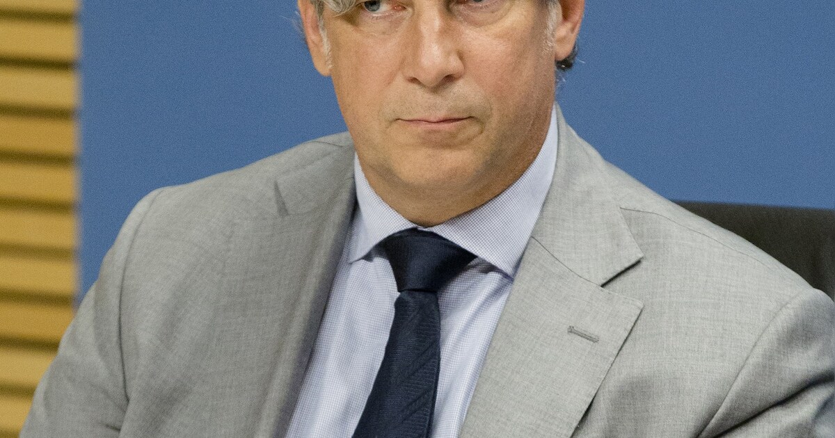 Peter Oskam wordt nieuwe burgemeester Capelle | Rotterdam | AD.nl