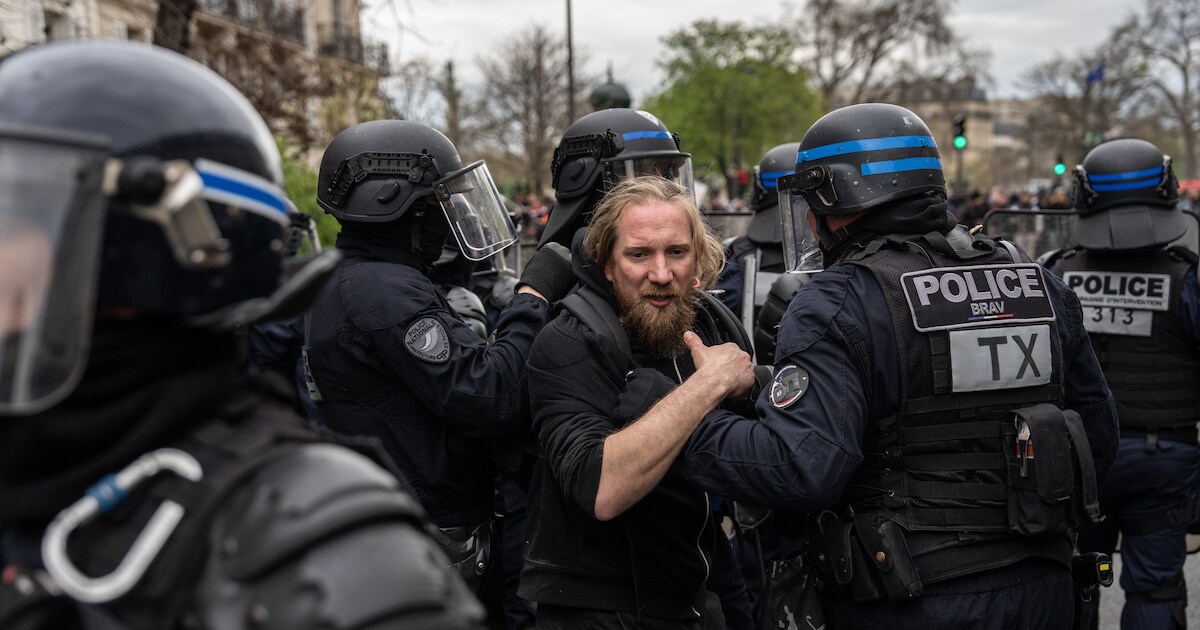 175 agenten gewond na nieuwe demonstraties in Frankrijk, ruim 200 ...