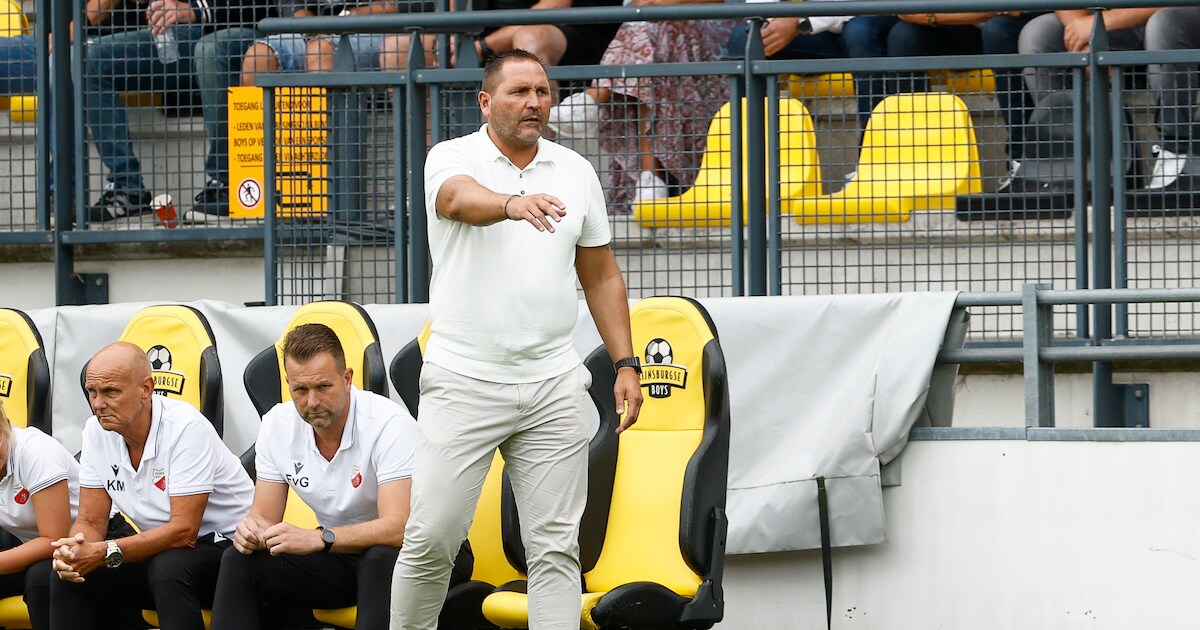 Kozakken Boys zet trainer Scott Calderwood per direct op non-actief ...