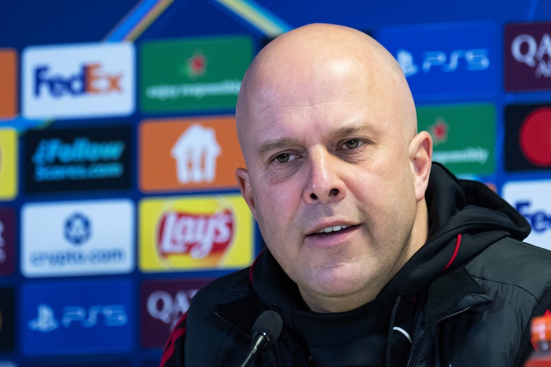 Arne Slot gaat in op vertrek Quinten Timber en Xabi Alonso: ‘Dat is een ...