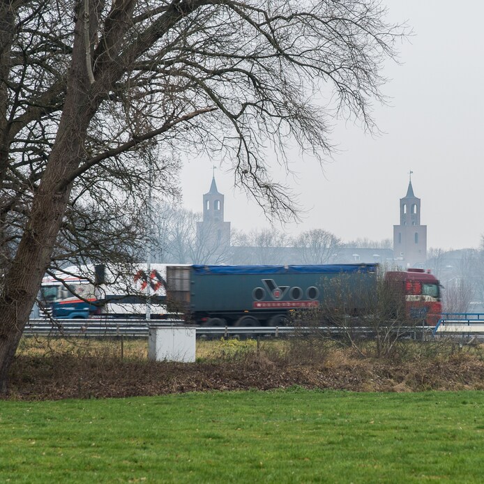 Een tunnel onder het Markdal? 'Het moet en kan beter met de verbreding ...