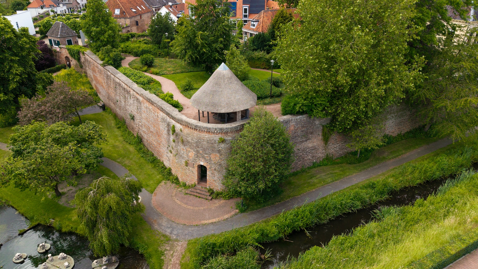 Overlast bij toren in Hattem houdt aan, gemeente komt met nieuwe reeks ...