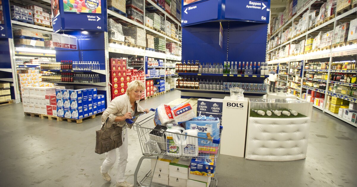Zeshonderd banen op de tocht bij groothandel Makro | Binnenland | AD.nl