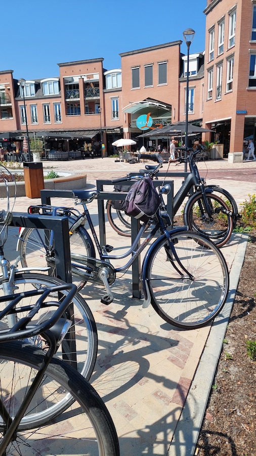 Nieuw Wilhelminaplein in Rijen zorgt voor discussie: shared space moet ...