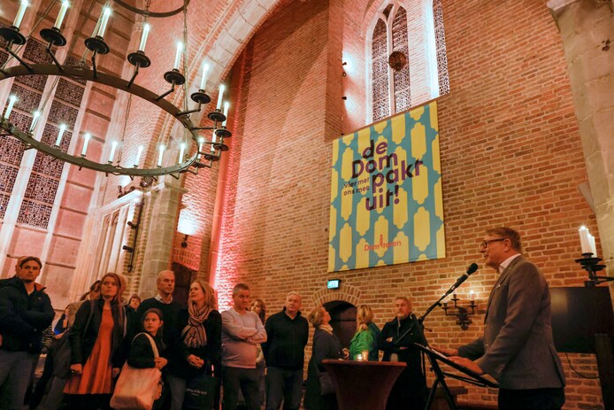 Tijdcapsule in Domtoren: vijftig mensen schrijven brief aan het Utrecht ...