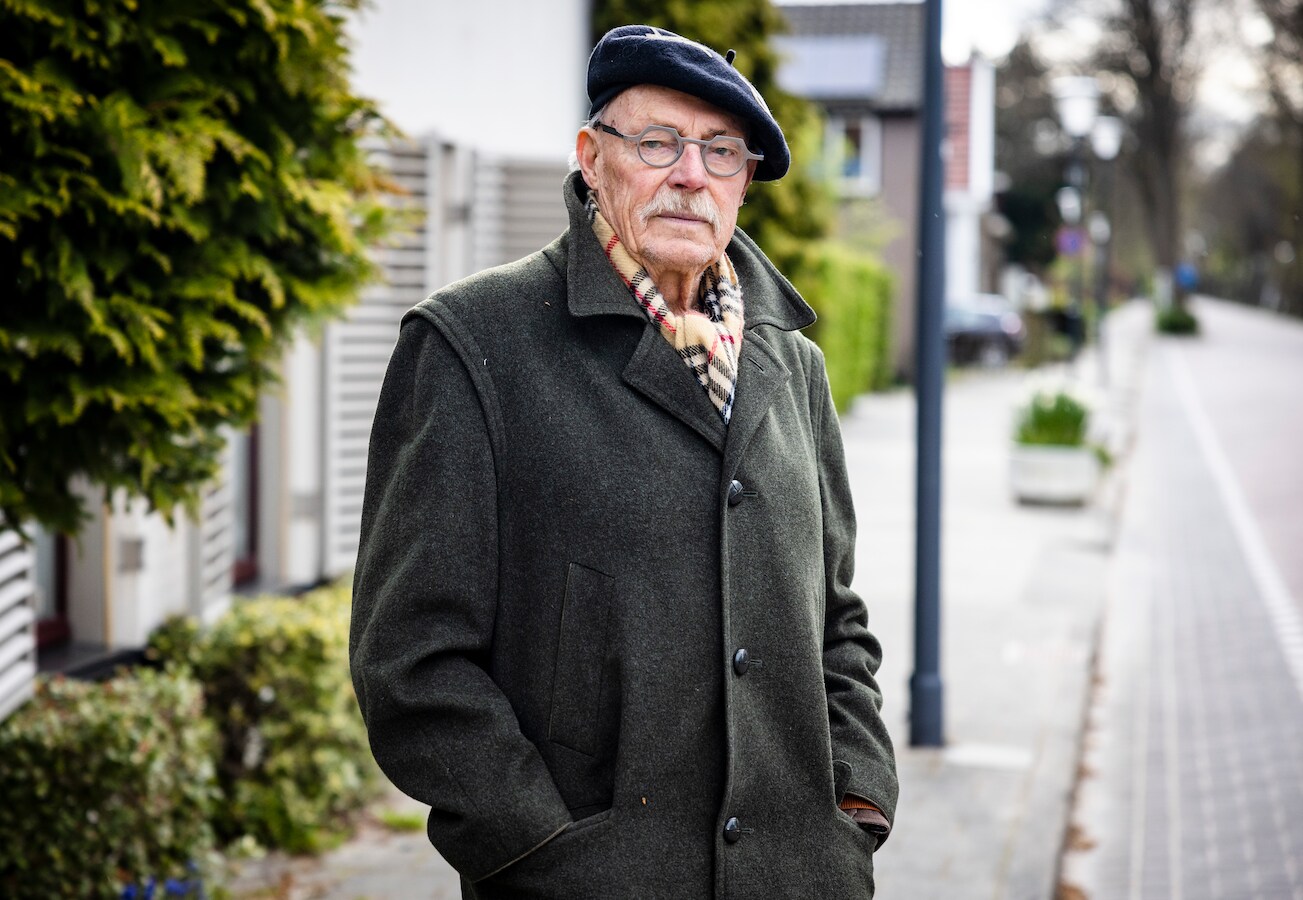Dolle vreugde bij Theo in dorp, totdat Duiters kwamen: ‘Vanuit wagens ...