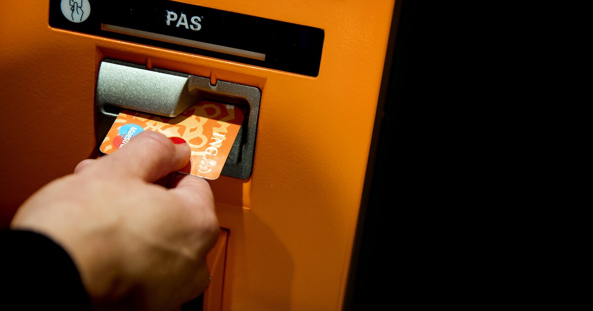 ‘Mevrouw, er is geld van uw rekening gehaald’: vriendelijk telefoontje ...