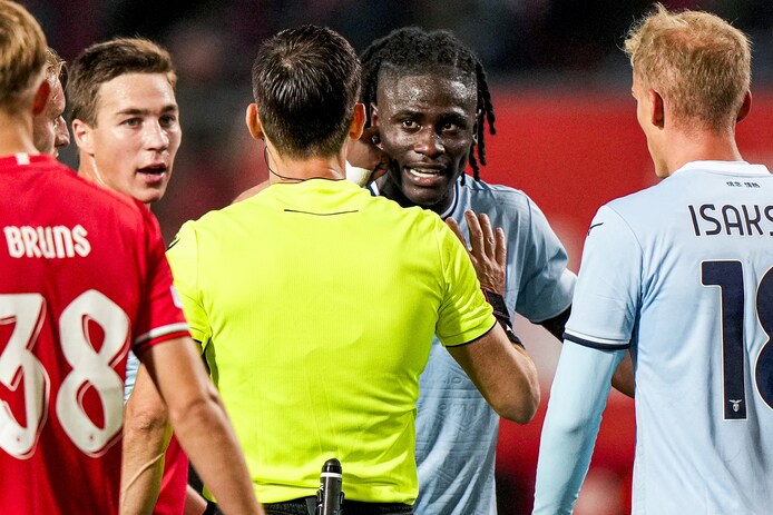 FC Twente gaat vermeend racisme in duel met Lazio onderzoeken: ‘Waar nodig keihard optreden ...