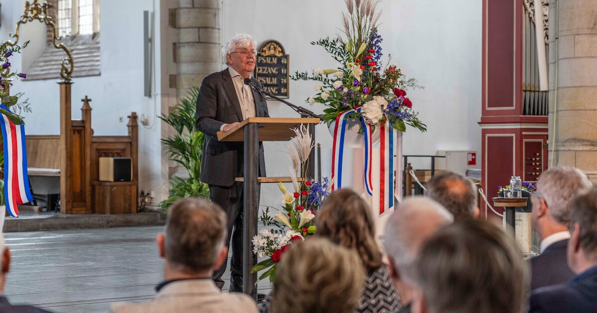 Geert Mak in Vlissingen: ‘We knijpen in onze armen, maar de boze droom ...