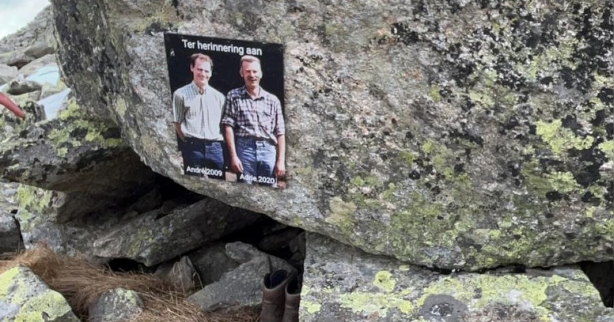 De bergschoenen van André (1964-2009) en Adrie (1963-2002) staan weer ...