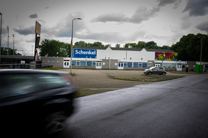 Capelle schrikt van ‘miljoenenslurper’ sporthal Schenkel: ‘Van 8 naar ...