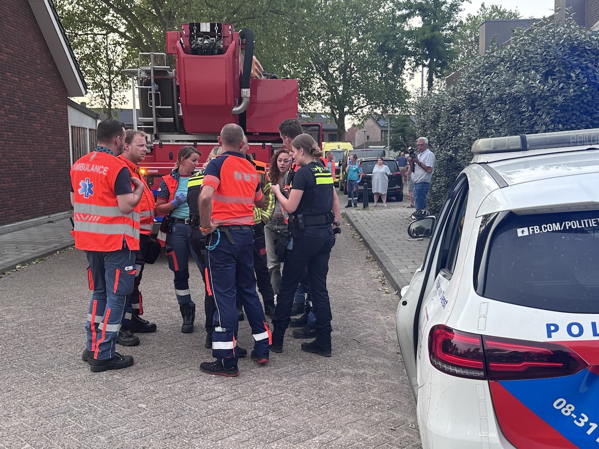 Passagier springt uit luchtballon boven Zundert: politie vindt lichaam ...